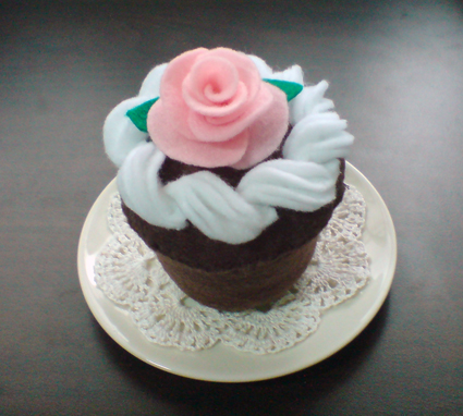 Felt Cupcakes Pattern Set - Chocolate Cupcake, Whipped Cream, Felt Rose ...
